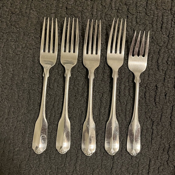 Oneida | Dining | Gloria Montclair Stainless By Oneida Silver Forks 5 ...